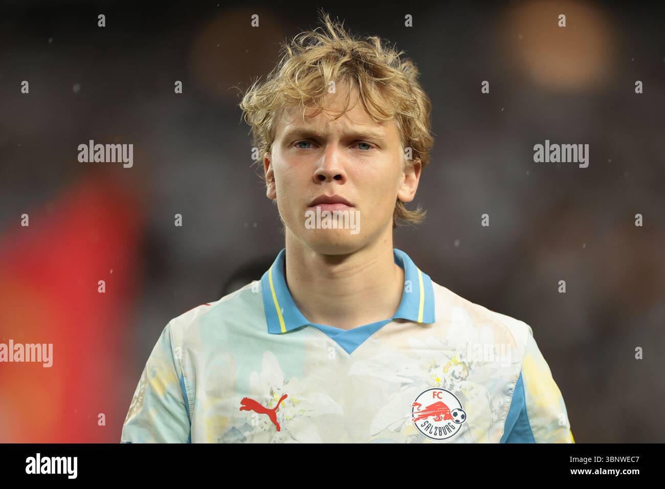 Philadelphia, USA. 26th June, 2025. Frans Kratzig of FC Salzburg enters ...