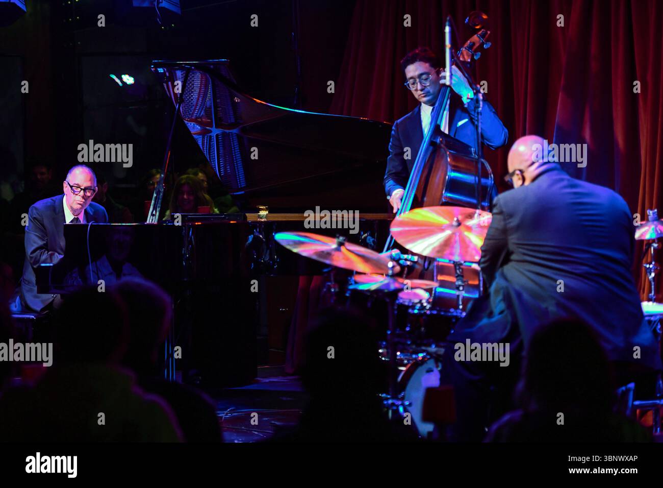 Bill allen hi-res stock photography and images - Alamy