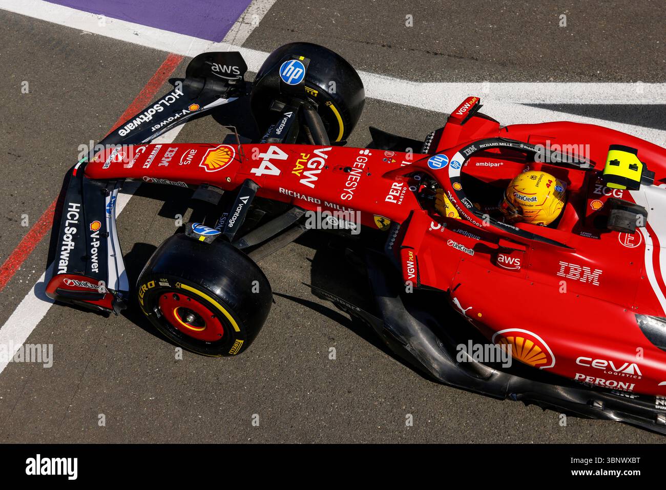44 HAMILTON Lewis (gbr), Scuderia Ferrari SF-25, action during the Formula 1 Qatar Airways ...