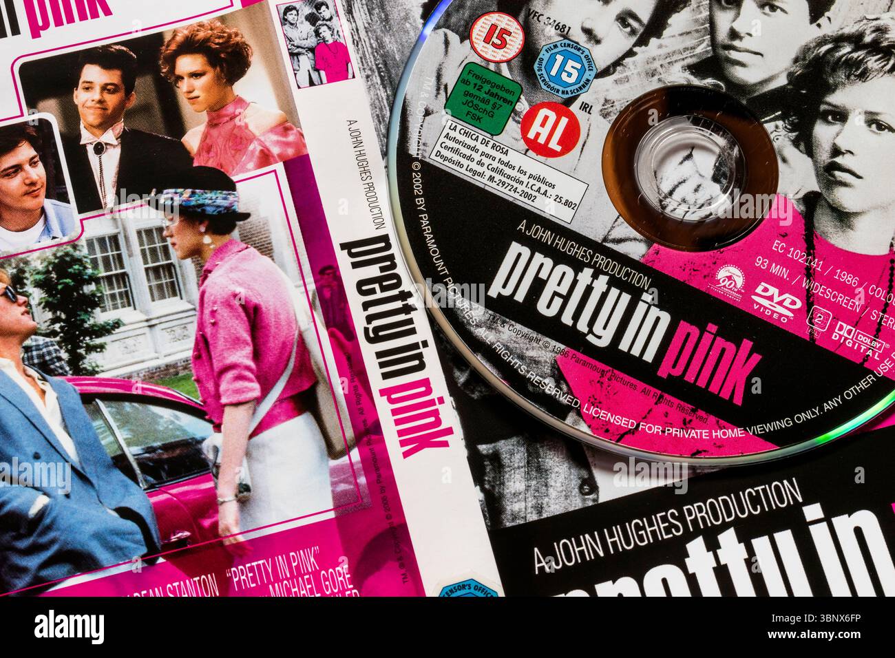 Pretty in pink film hi-res stock photography and images - Alamy