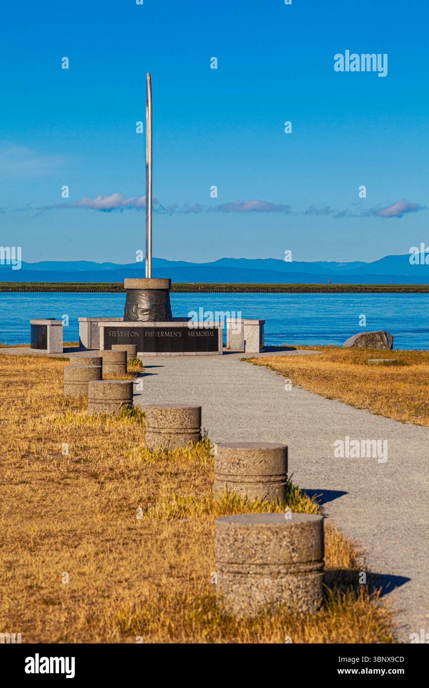 Steveston Fishermen's Memorial at Gary Point Park Stock Photo - Alamy