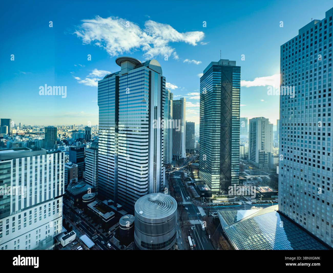 Urban hub tokyo hi-res stock photography and images - Alamy