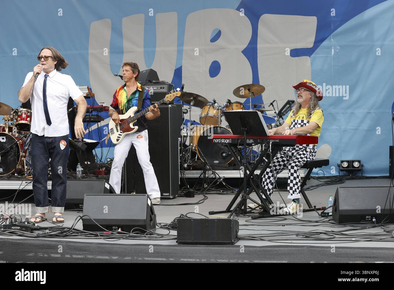 PORTLAND, OR - JULY 4, 2025: Kris Deelane's Psychedelic Soul Revue ...
