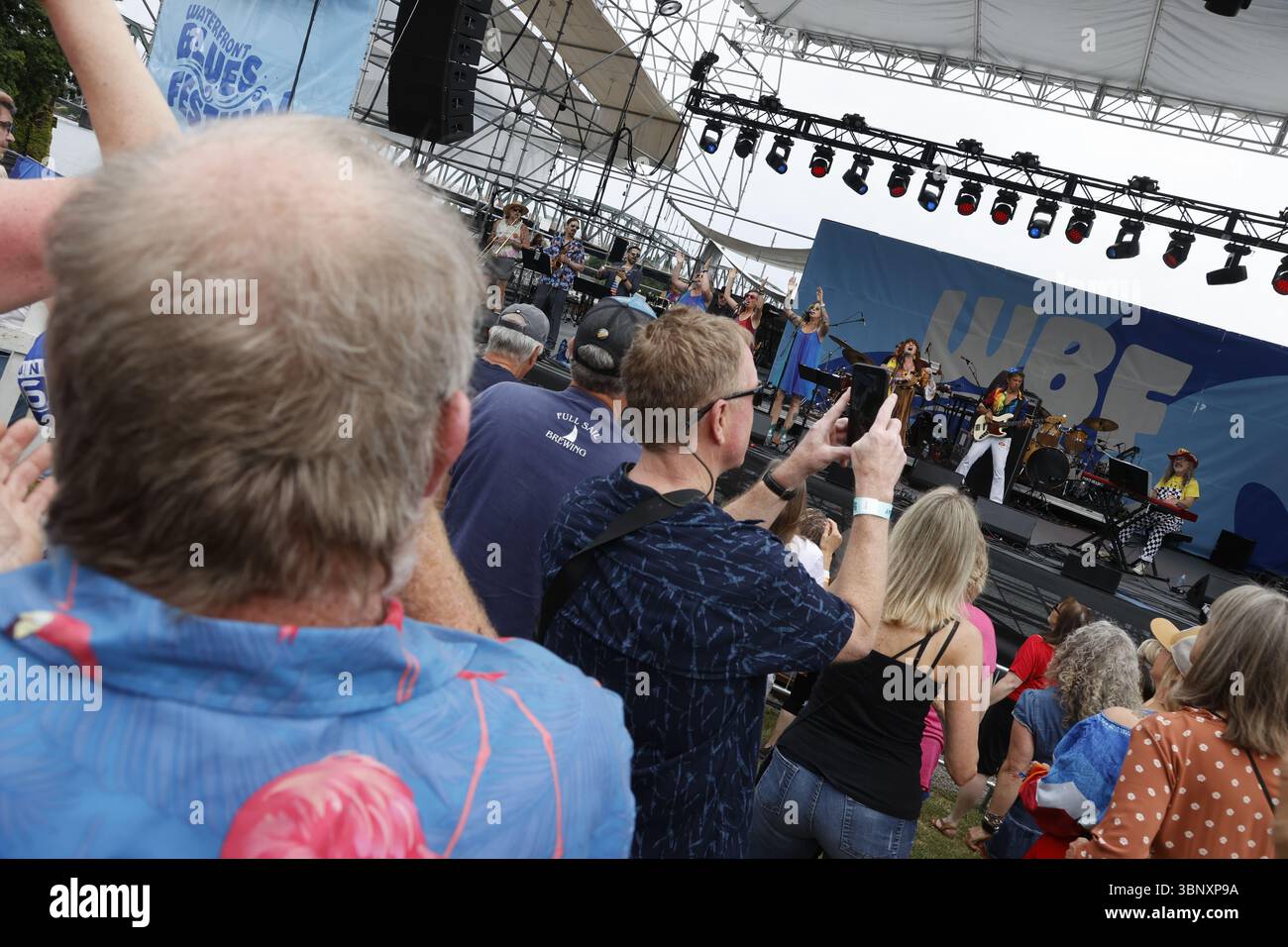 PORTLAND, OR - JULY 4, 2025: Kris Deelane's Psychedelic Soul Revue ...