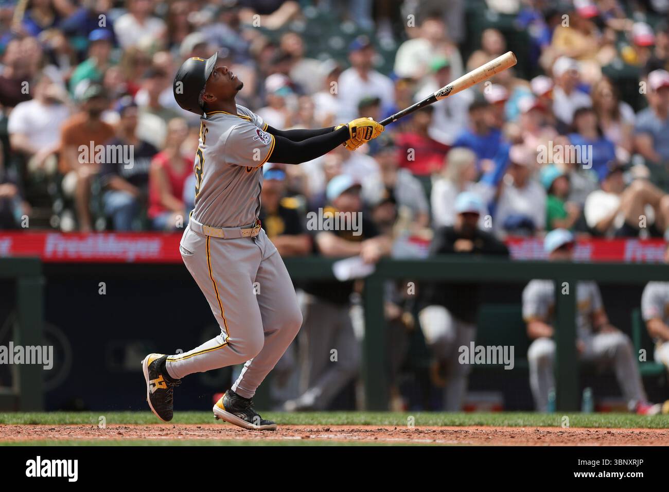 Pittsburgh Pirates' Ke'Bryan Hayes watches his popout to Seattle ...