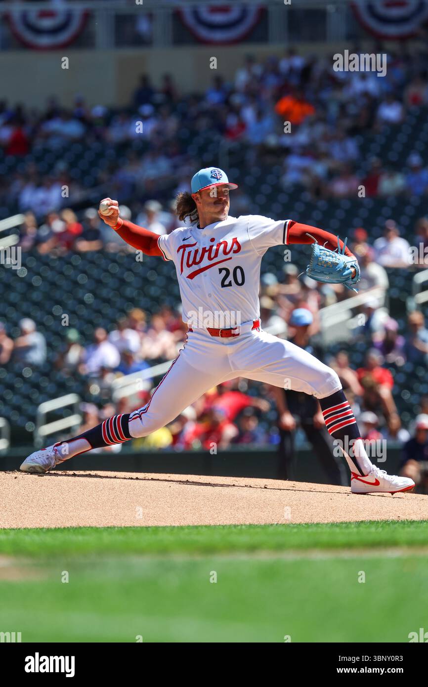 Minneapolis, MN USA: Chris Paddack #20 of the Minnesota Twins delivers ...
