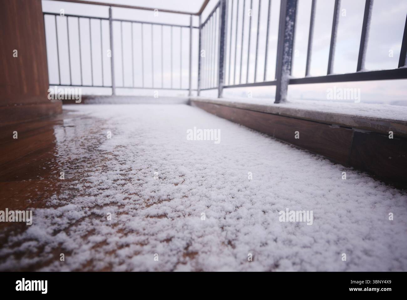 Snow covers wooden balcony hi-res stock photography and images - Alamy