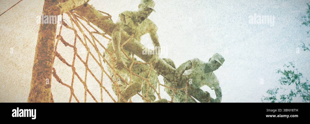 Teamwork in military hi-res stock photography and images - Alamy