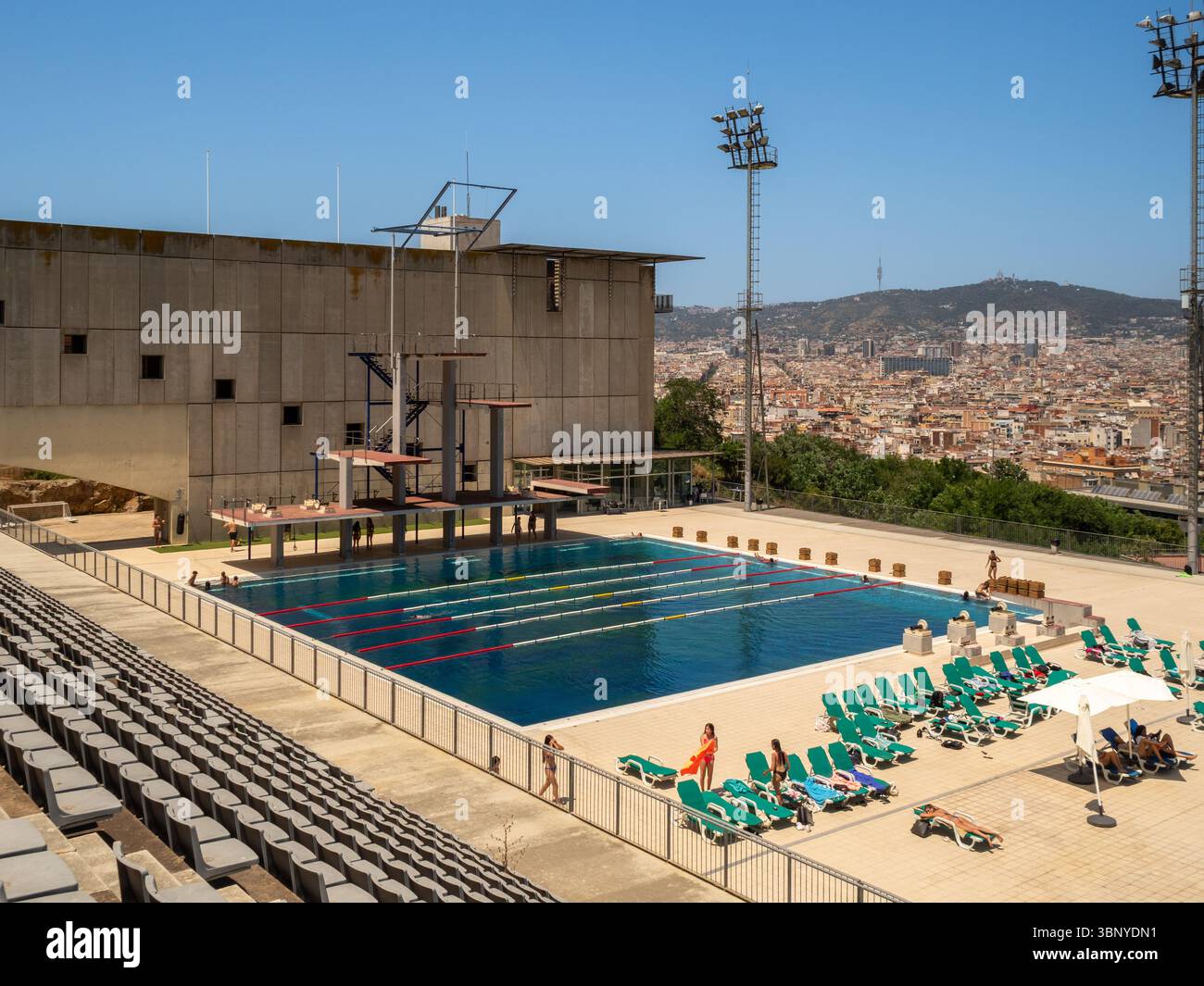 The iconic 1992 Olympic diving pool at the Piscina Municipal de ...
