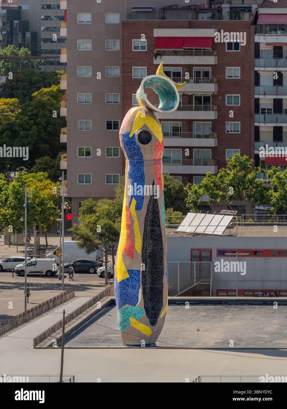 The 'Dona i Ocell' (Woman and Bird) sculpture by surrealist artist Joan ...