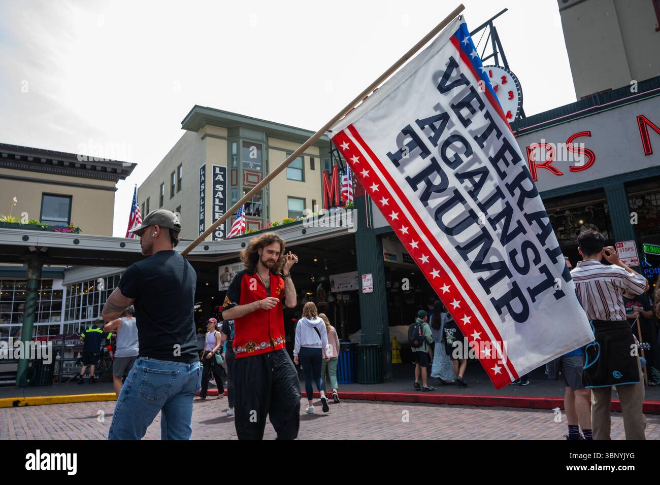 Vetrans against the war hi-res stock photography and images - Alamy