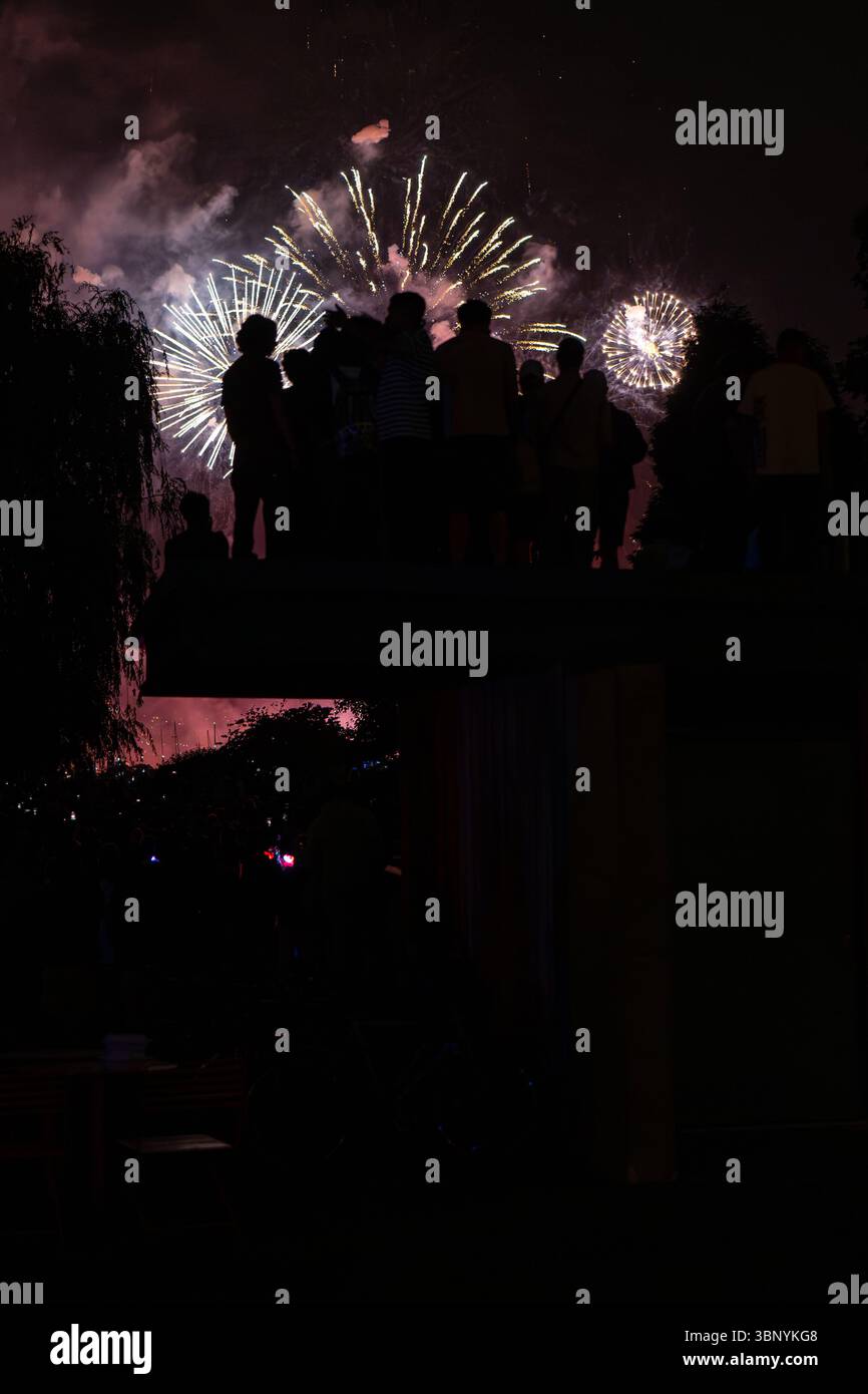 Seattle, USA. 4th July 2025. Seattleites take to the streets to ...