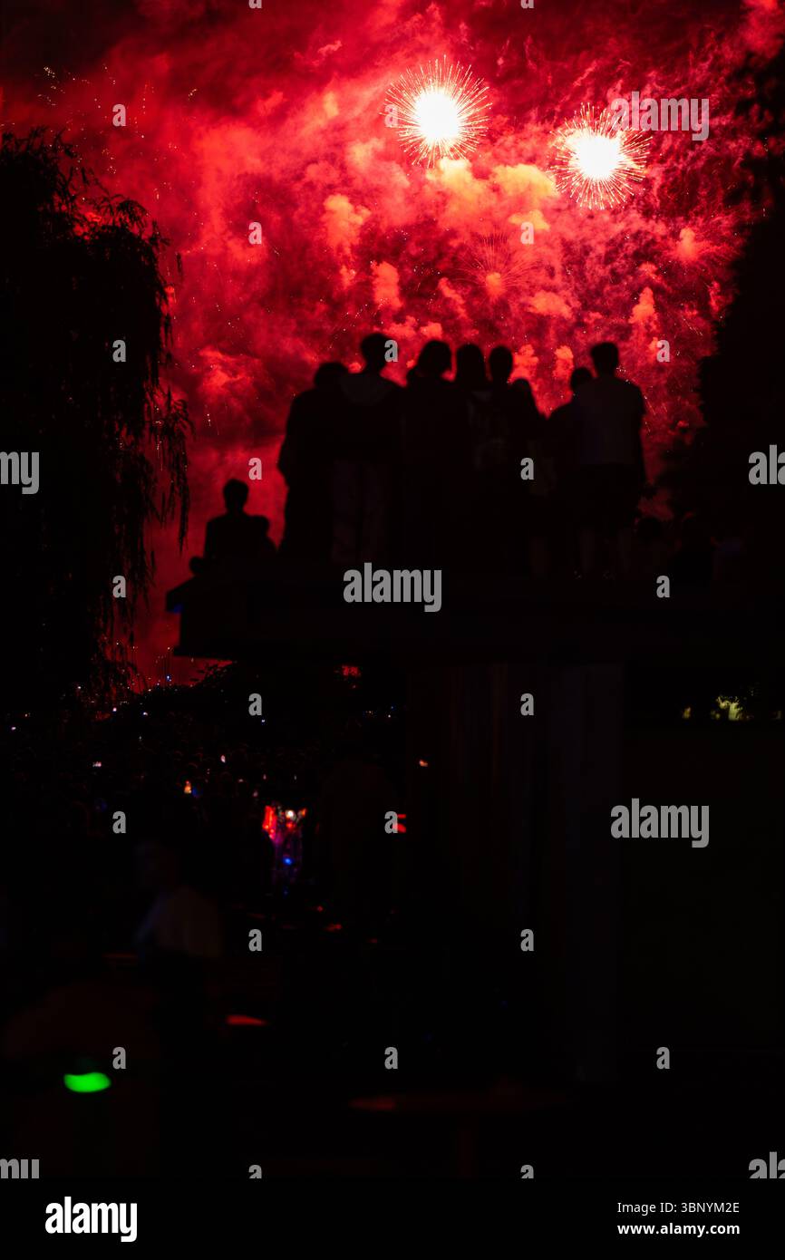 Seattle, USA. 4th July 2025. Seattleites take to the streets to ...