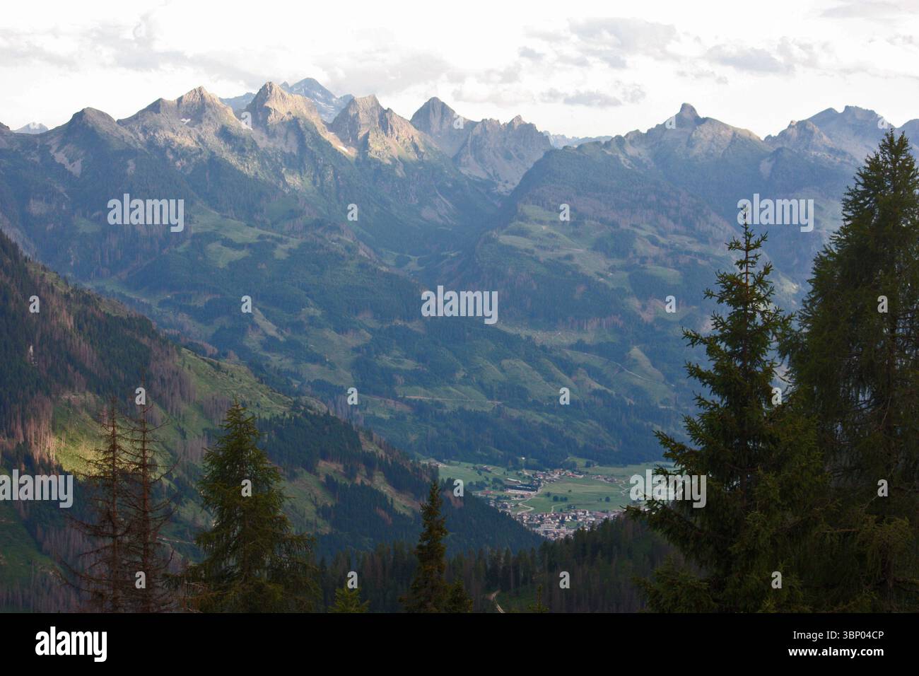 Scenic view italian mountain hi-res stock photography and images - Alamy