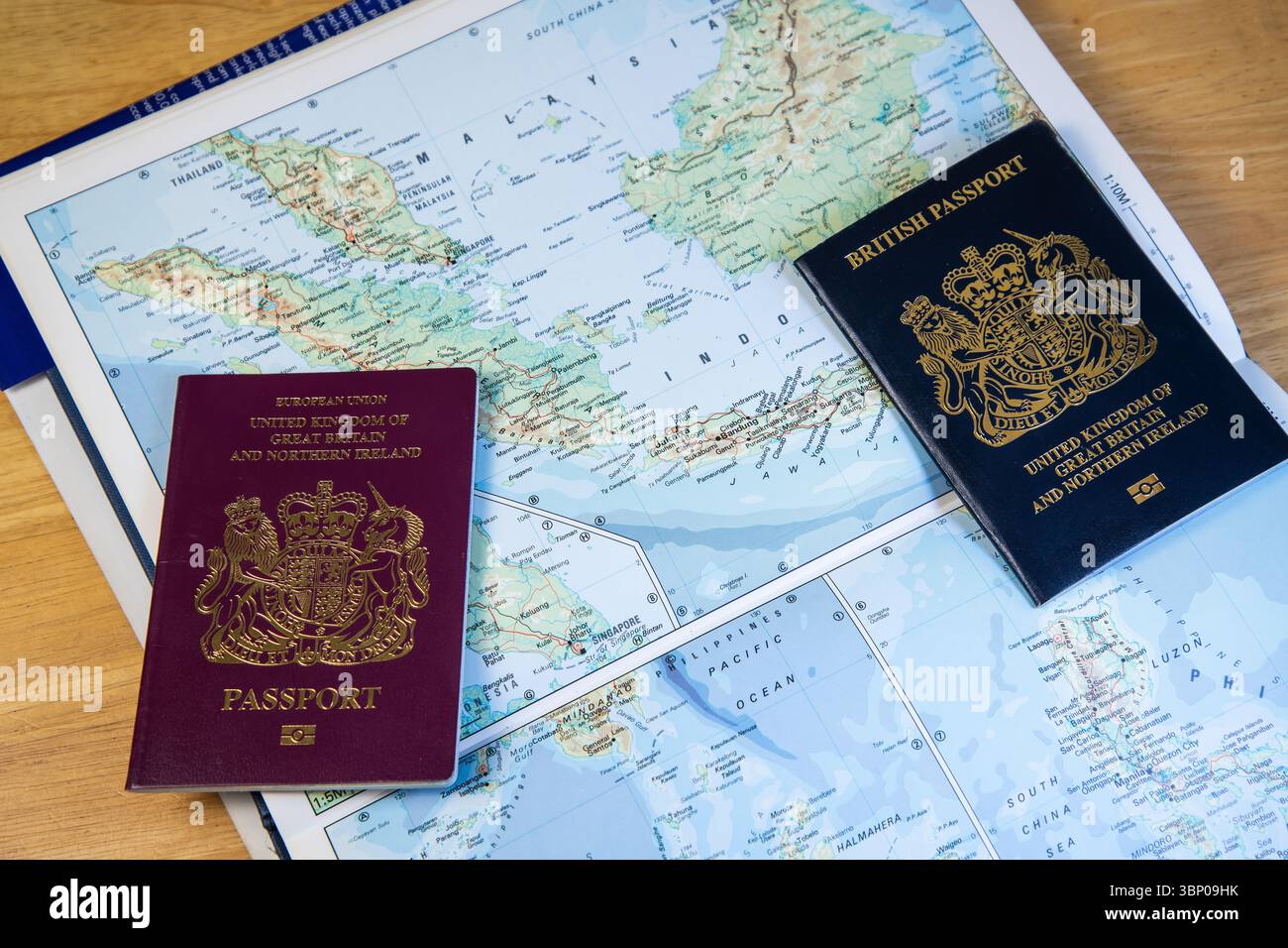 Old uk passport hi-res stock photography and images - Alamy