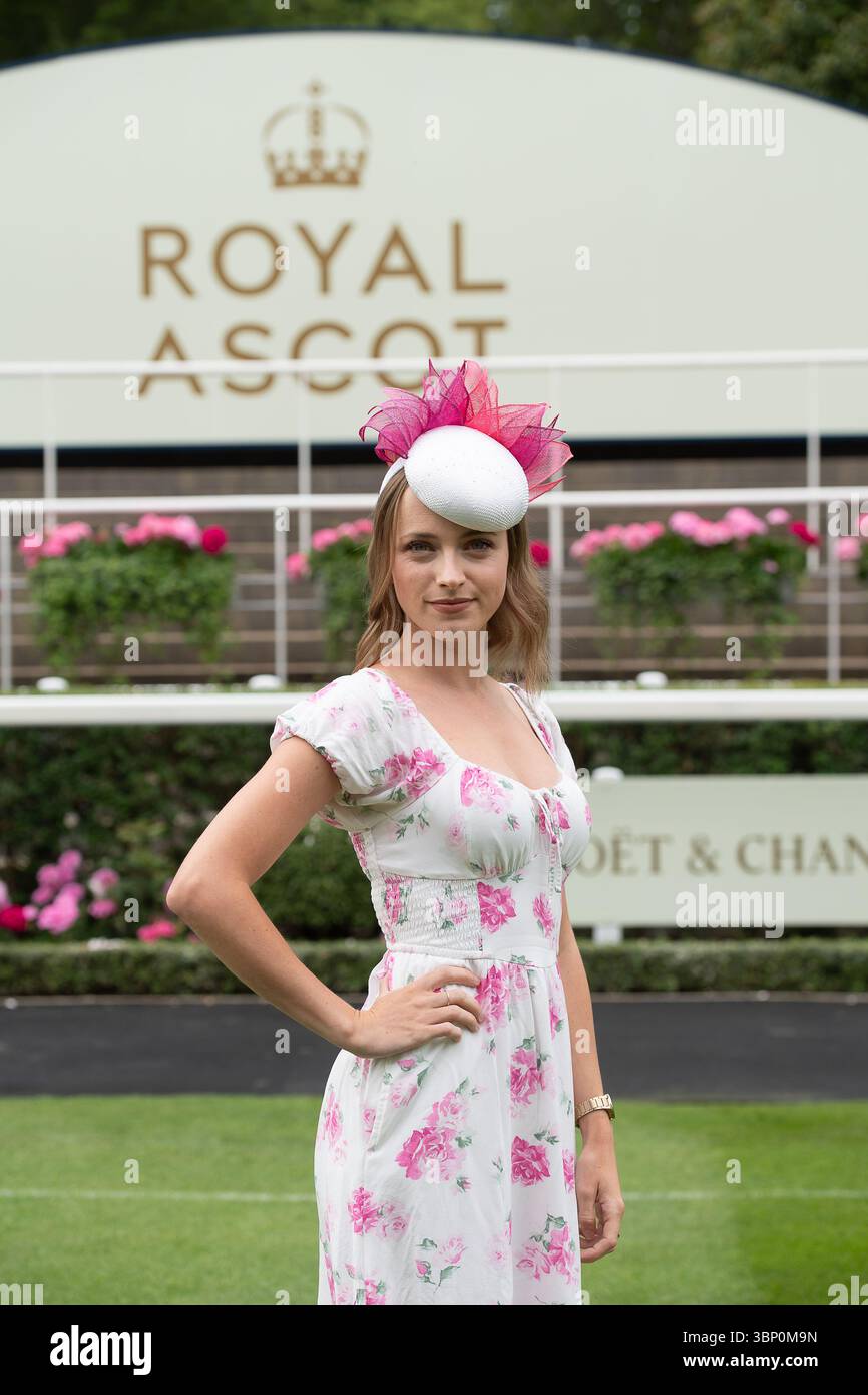 Ascot, Berkshire, UK. 21st June, 2025. Racing Photographer Francesca ...
