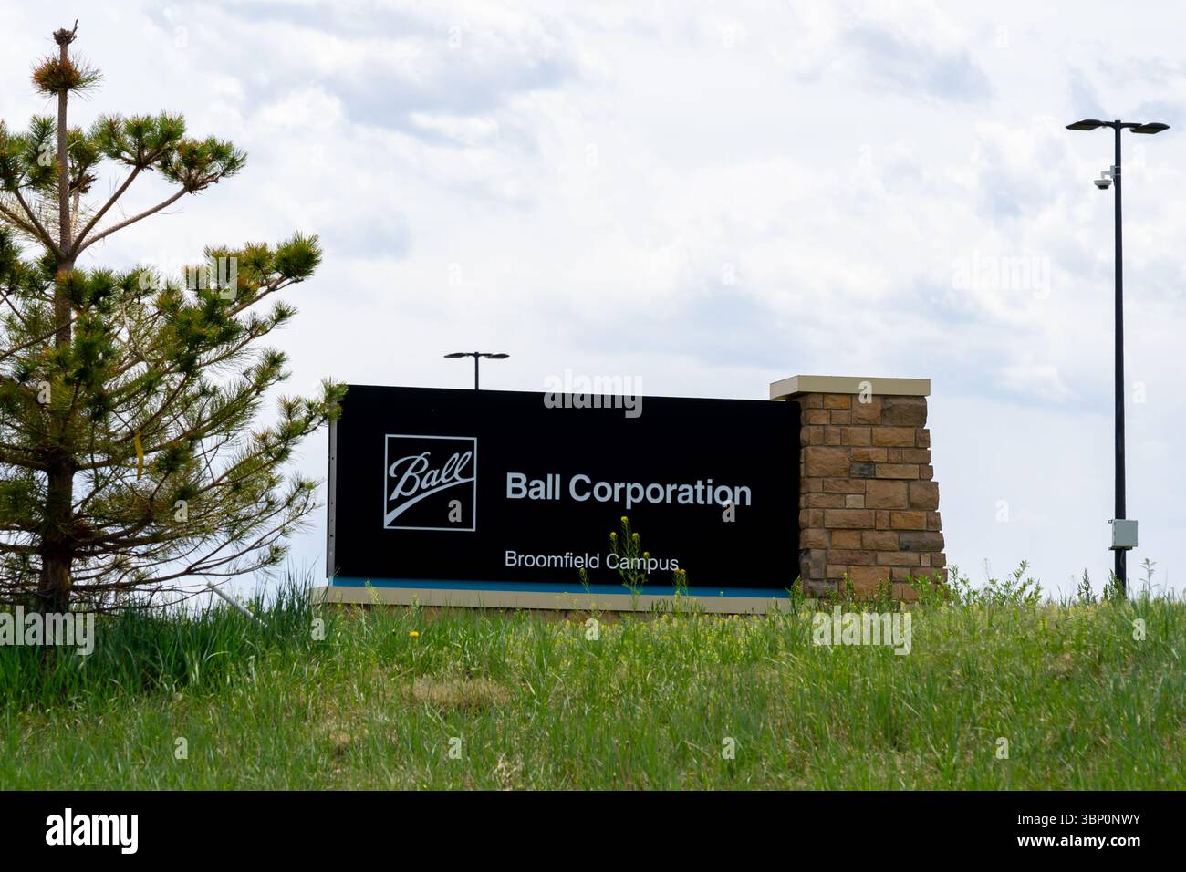 Ball corporation logo hi-res stock photography and images - Alamy