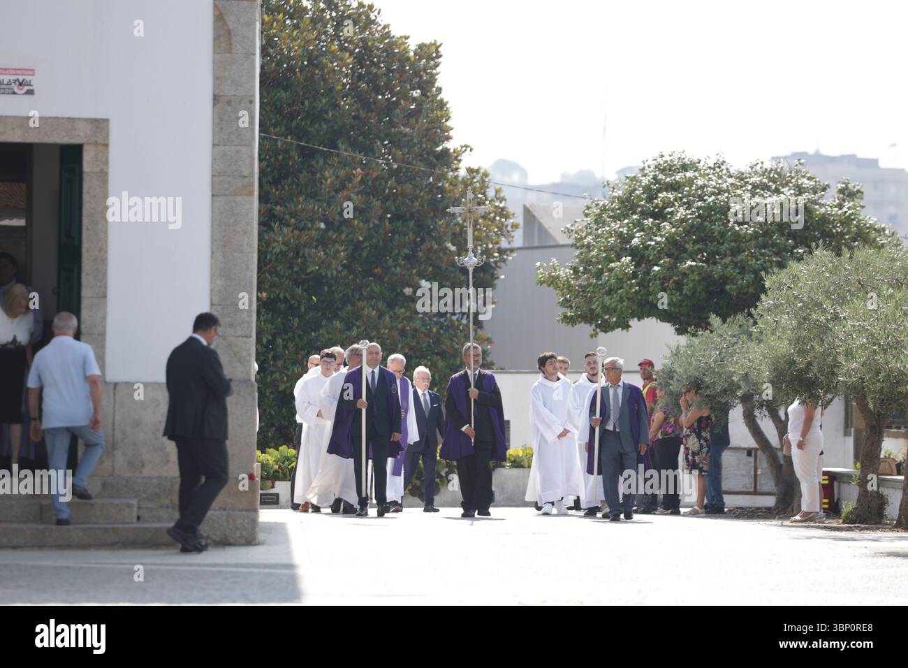 Funeral procession arrives for the funeral of Diogo Jota and his ...