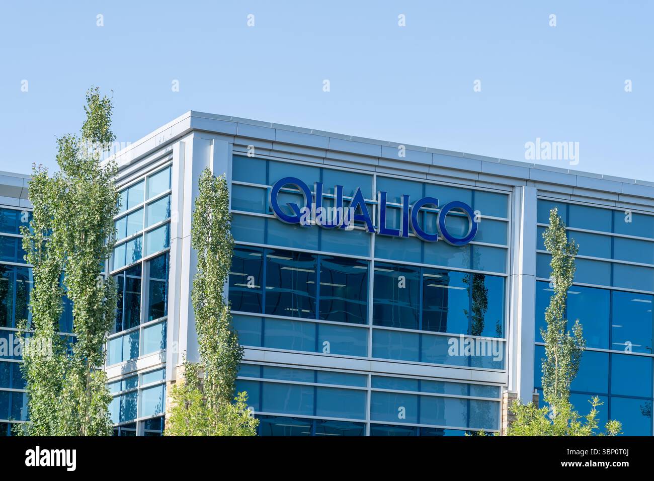 Sign logo regional office hi-res stock photography and images - Alamy