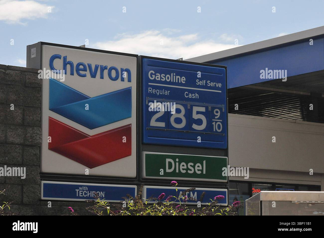 Flagstaff / Arizona / USA / 10.September 2019 / Chevron gasolien ...