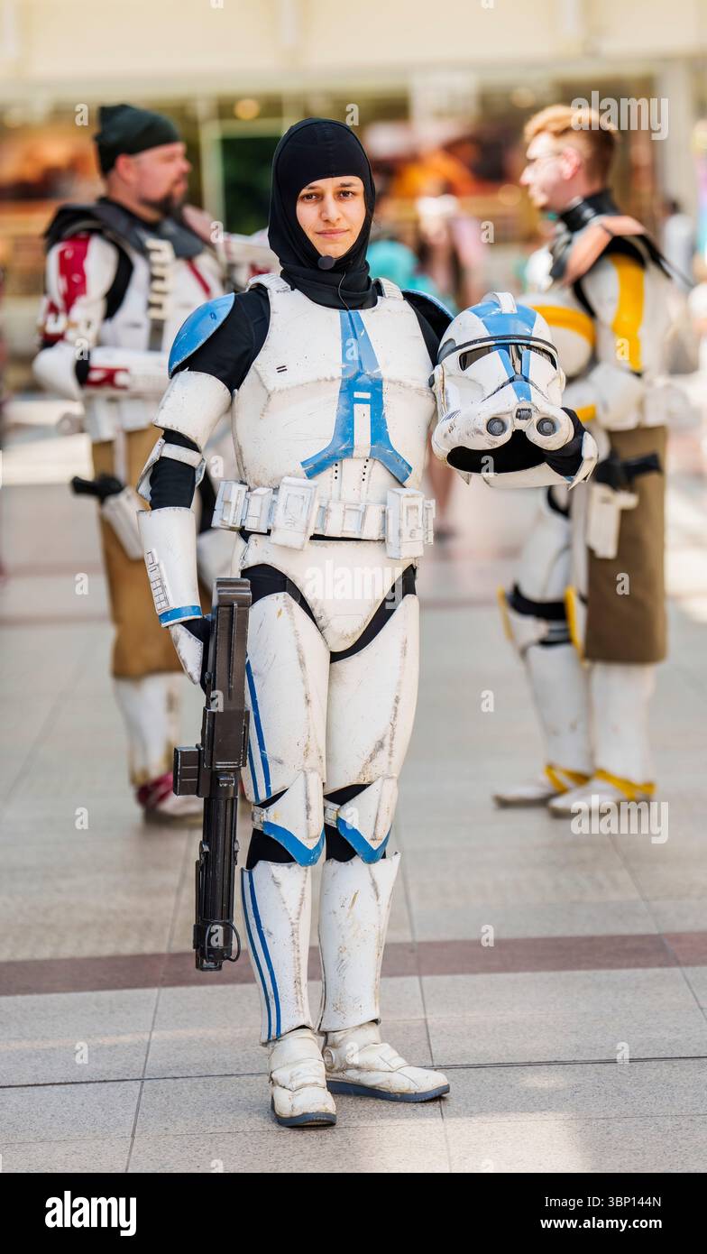 05 July 2025, Hesse, Frankfurt/Main: Nadia Gharehbaghi (27) from Alzey ...