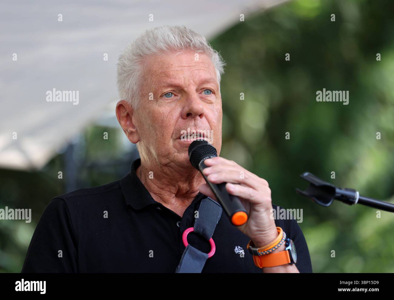 Eröffnung Alter Botanischer Garten, hier im Bild Oberbürgermeister Dieter Reiter, bei einer Rede ...