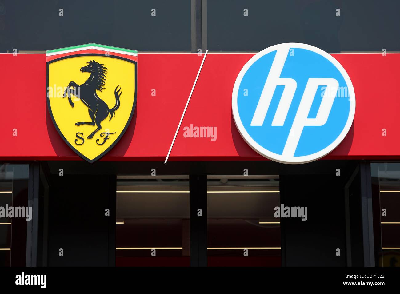 Scuderia ferrari hp team logo hi-res stock photography and images - Alamy