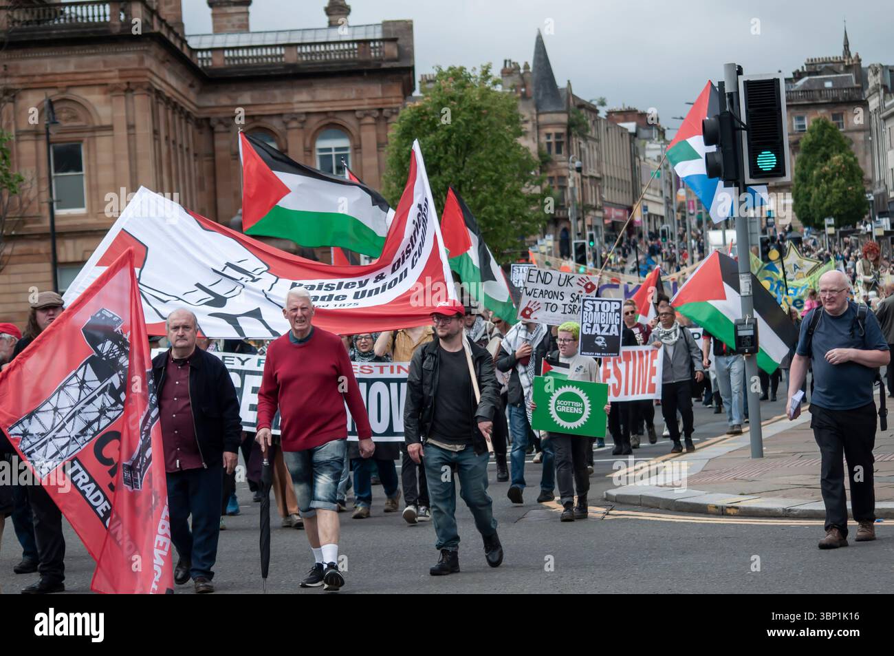 Paisley, Scotland, UK. 5th July, 2025. Participants celebrating Sma ...