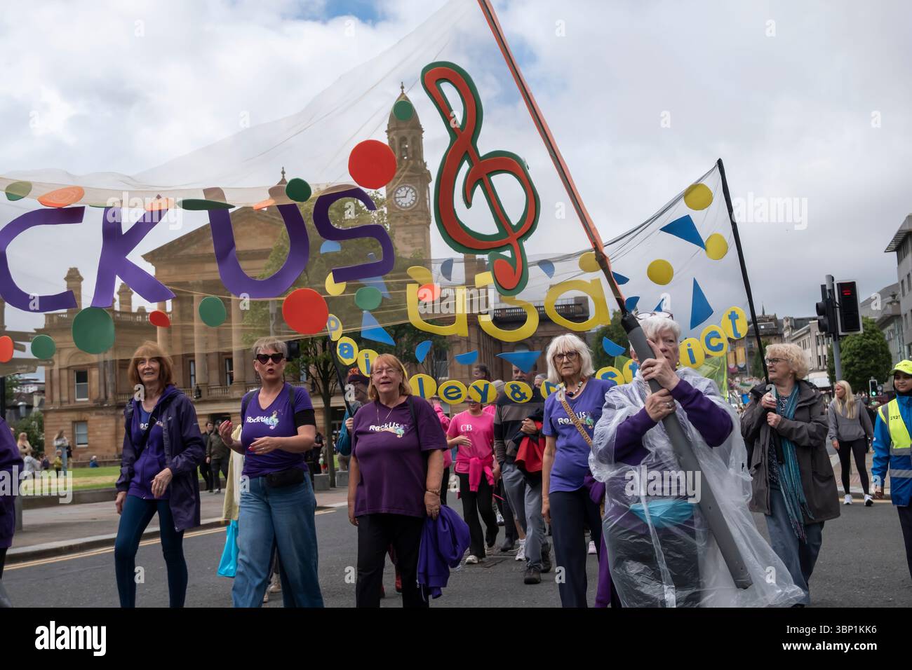 Paisley, Scotland, UK. 5th July, 2025. Participants celebrating Sma ...