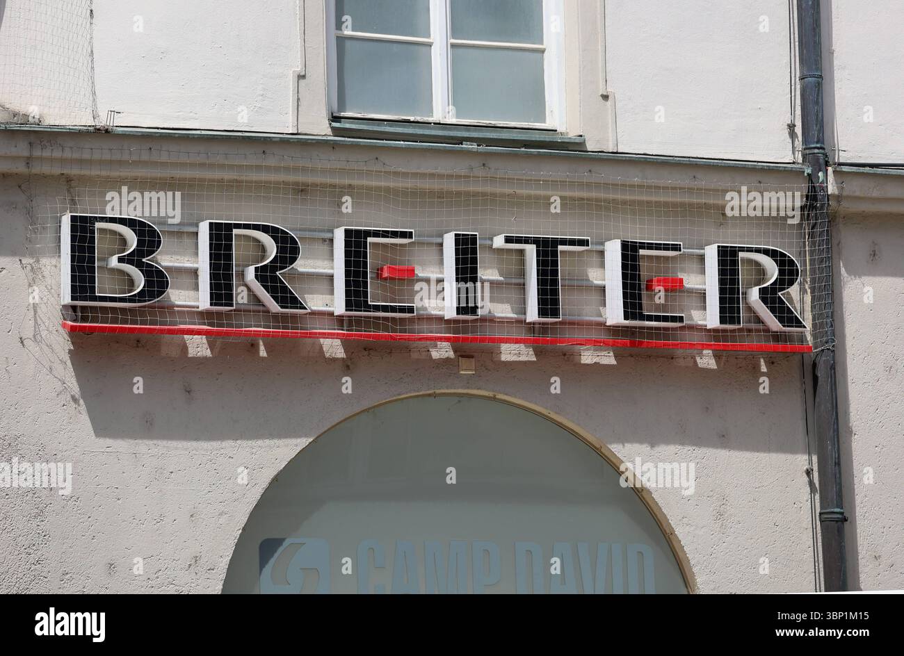 Hier im Bild das Logo der Firma Breiter in München, Hut, Hutgeschäft ...