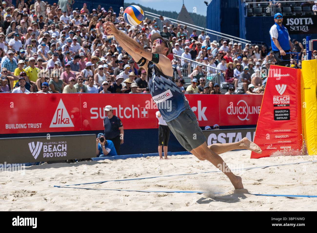 ; Beach Pro Tour - Elite 16 Gstaad am 05.07.2025 Stock Photo - Alamy