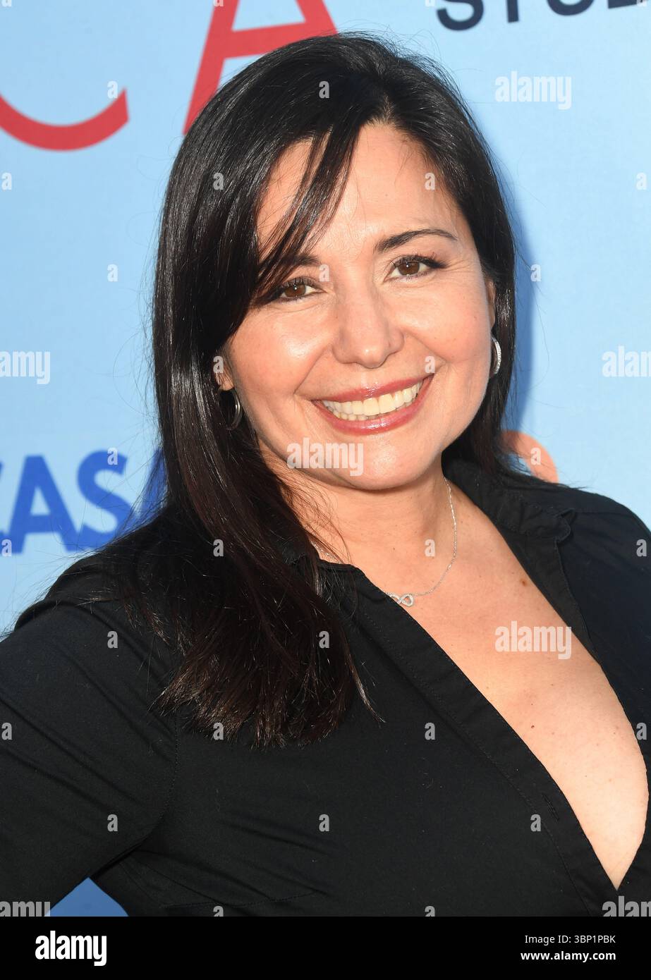 Actress Yeniffer Behrens attends the Screening of "Leguizamo Does ...