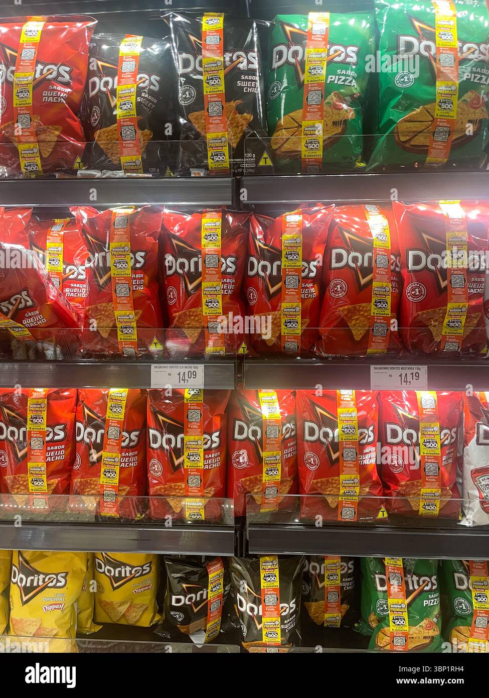Doritos logo hi-res stock photography and images - Alamy