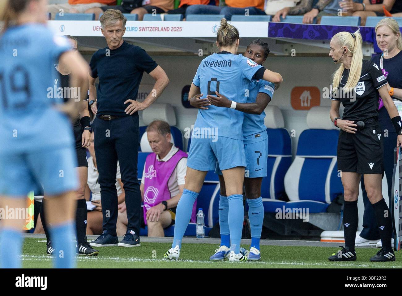LUZERN- (l-r) Vivianne Miedema of Holland, Lineth Beerensteyn of ...
