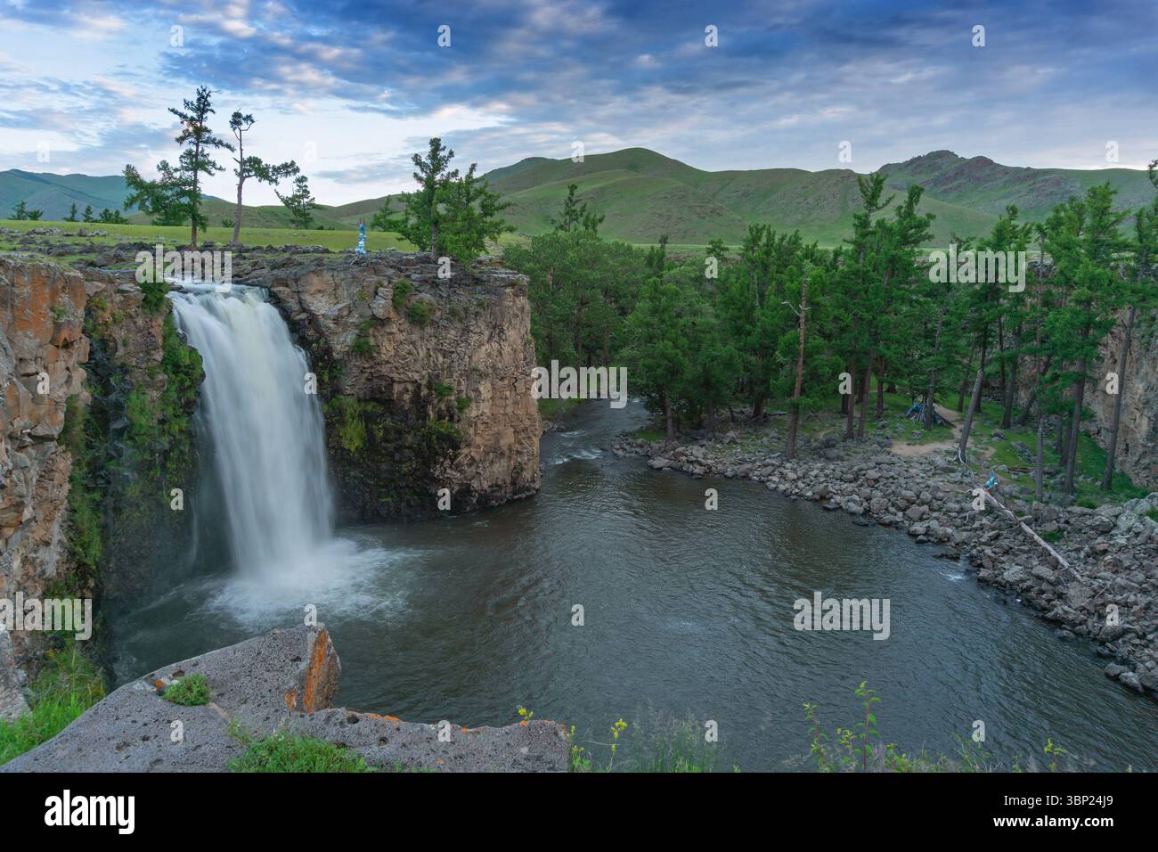 Beautiful waterfall in mongolia hi-res stock photography and images - Alamy