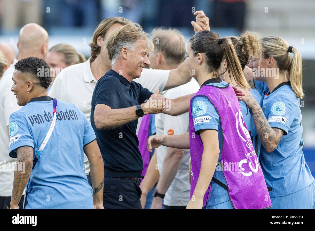LUZERN- (l-r) Holland coach Andries Jonker, Damaris Egurrola of Holland ...