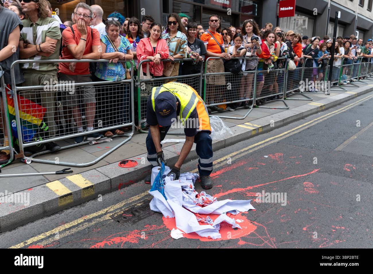 Call for embargo hi-res stock photography and images - Alamy