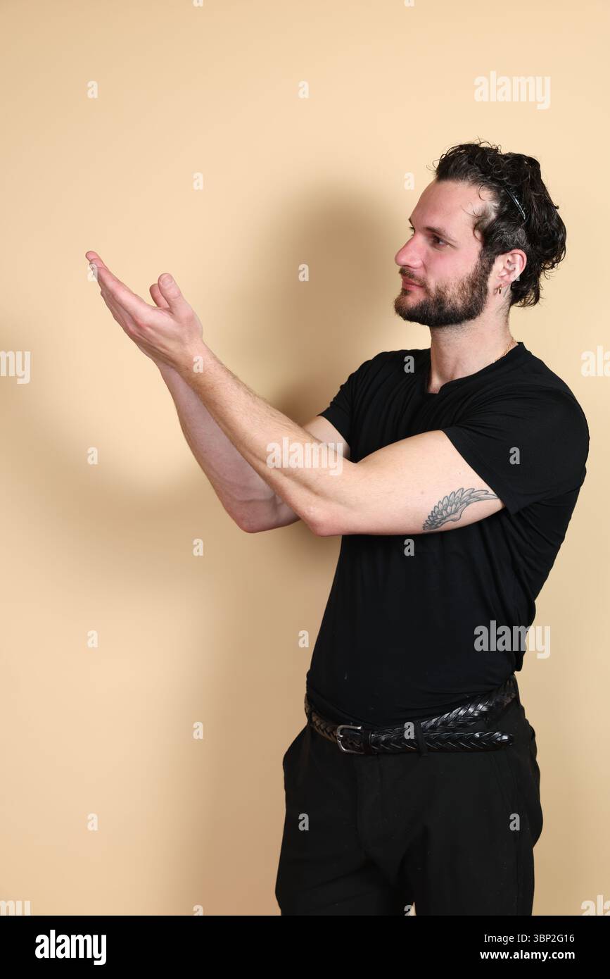 Man weighing up options hi-res stock photography and images - Alamy