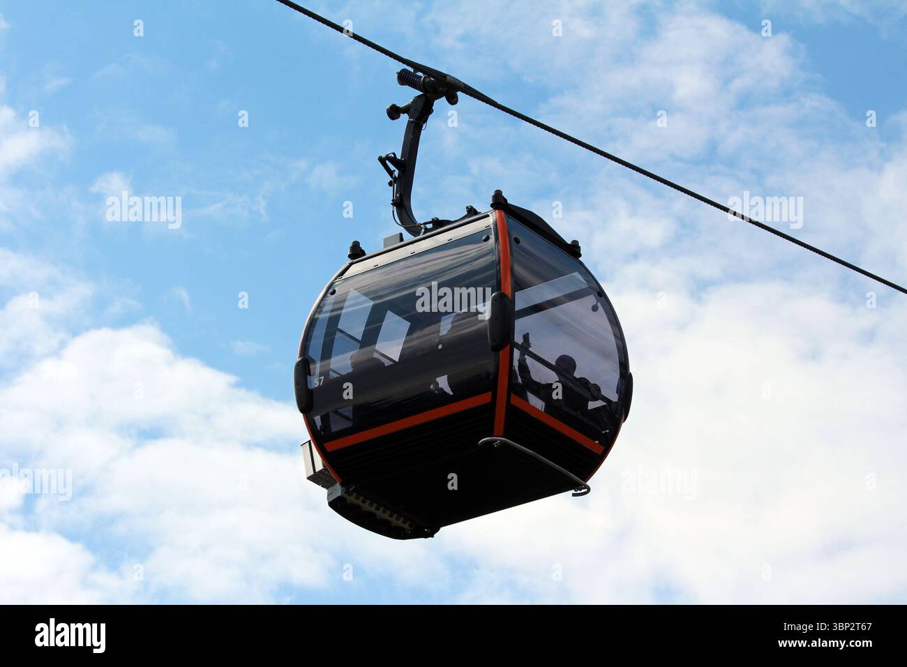 Glass enclosed gondola car hi-res stock photography and images - Alamy