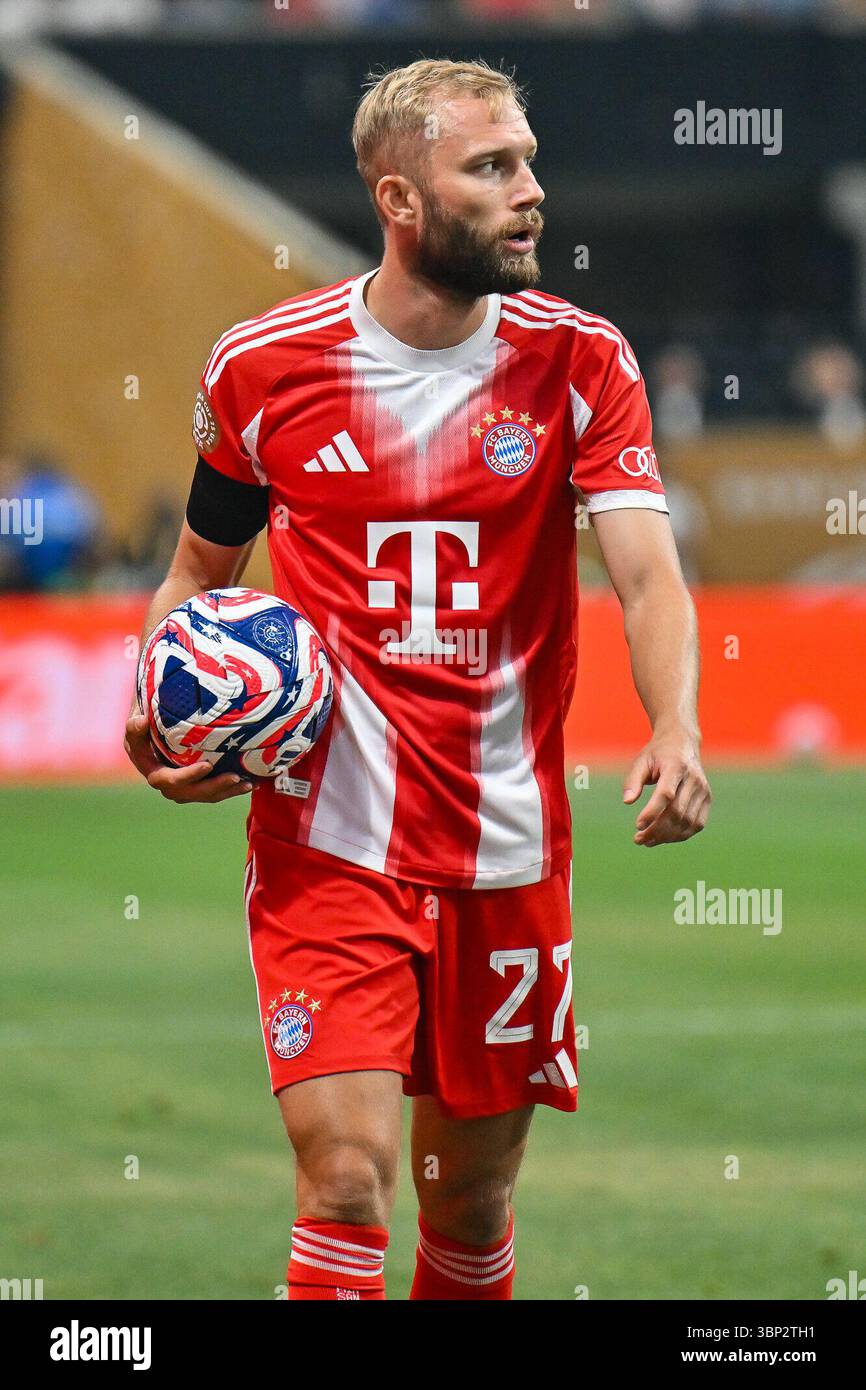 Atlanta, Vereinigte Staaten. 05th July, 2025. mit Ball in der Hand ...
