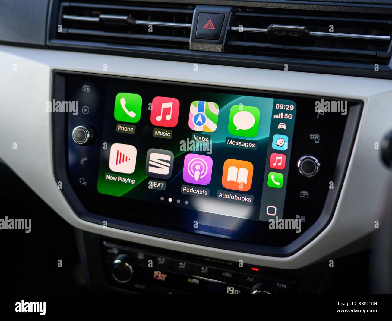 Vehicle infotainment system hi-res stock photography and images - Alamy