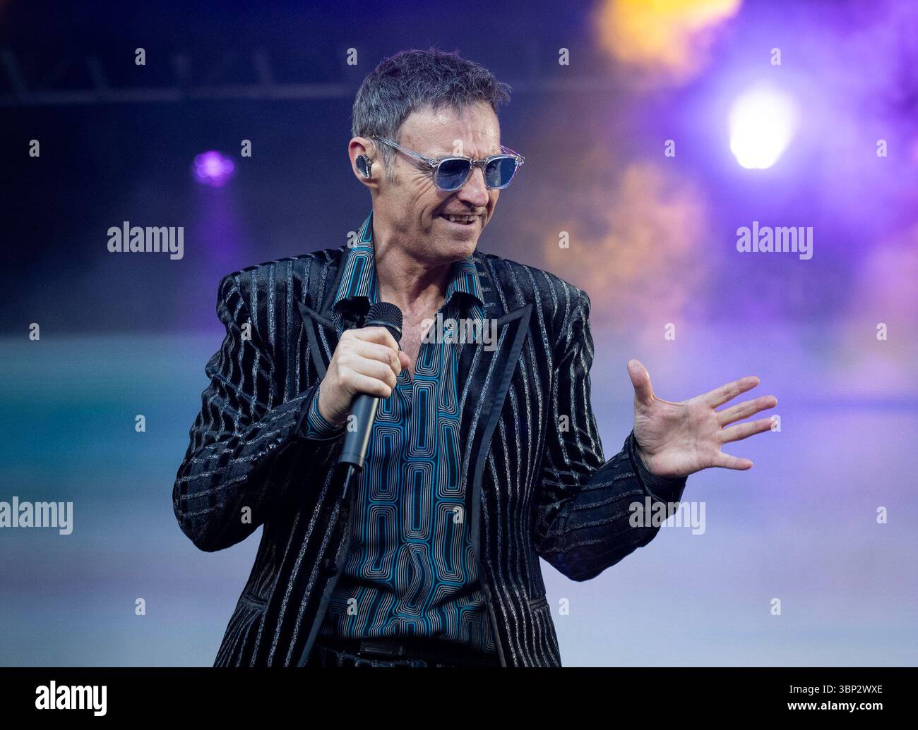 Edinburgh, UK. 05th July, 2025. Former Wet Wet Wet frontman, Marti Pellow, plays to a packed ...