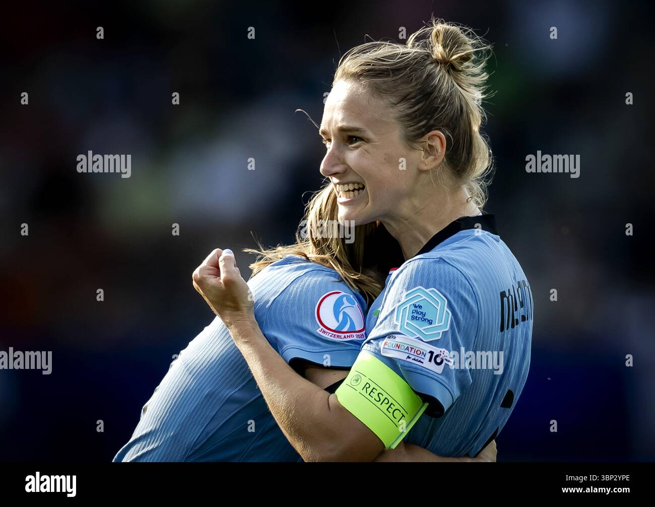 LUZERN- (l-r) Wieke Kaptein of Holland, Vivianne Miedema of Holland ...