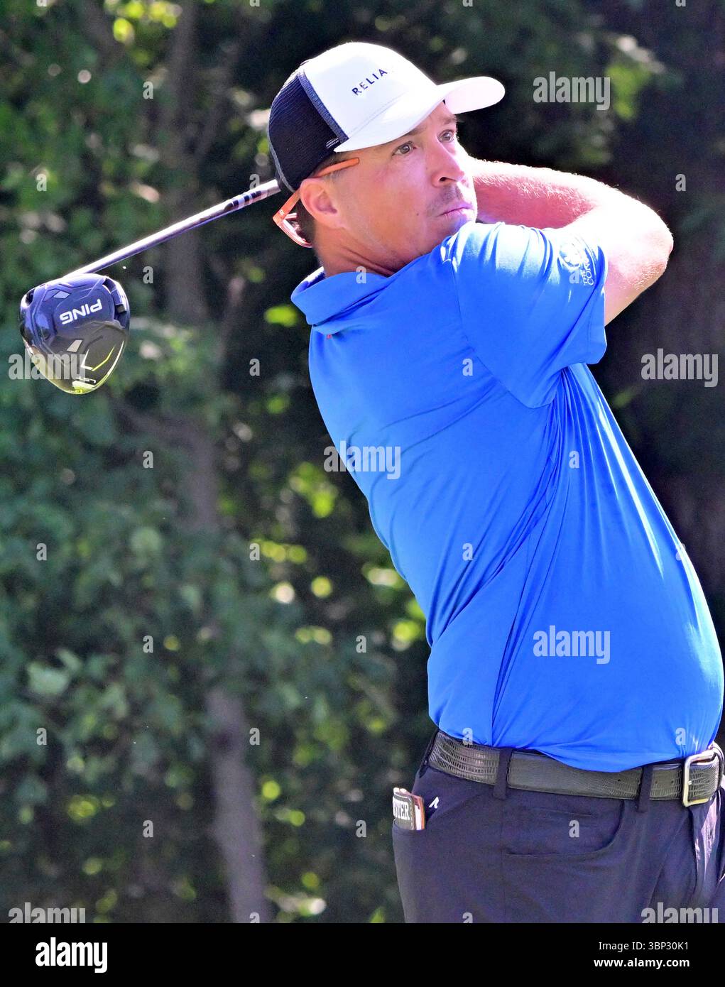 SILVIS, IL - JUL 05: Golfer Kevin Roy hits his shot on the #2 tee ...