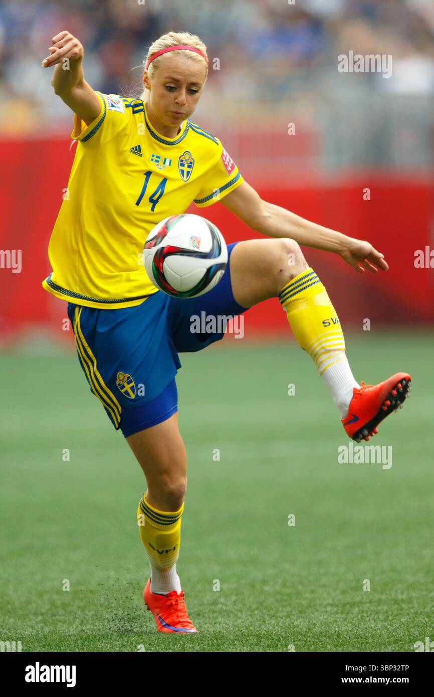 Footballer amanda ilestedt hi-res stock photography and images - Alamy