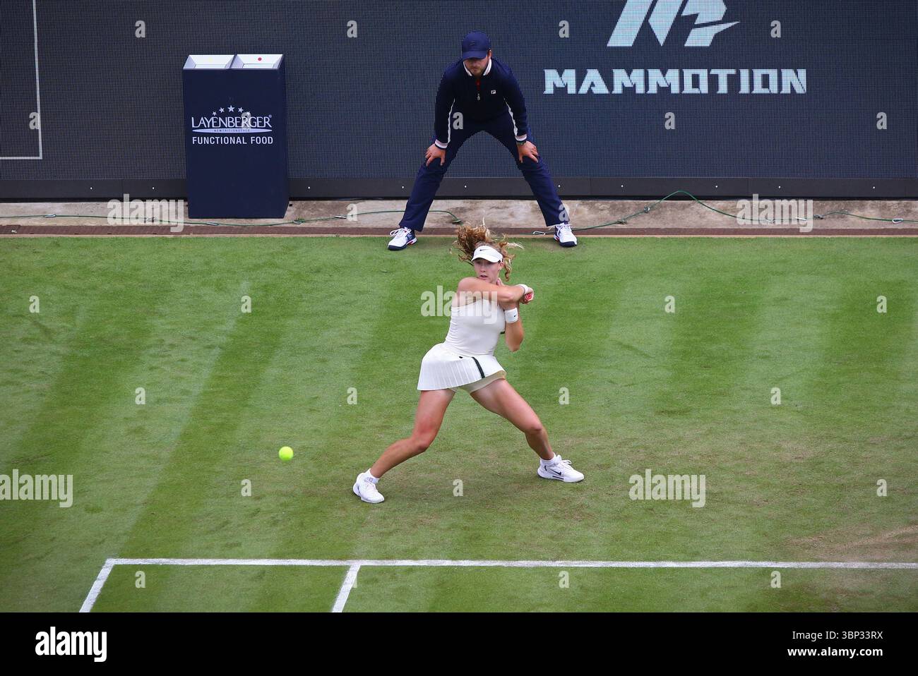 Mirra andreeva hi-res stock photography and images - Alamy