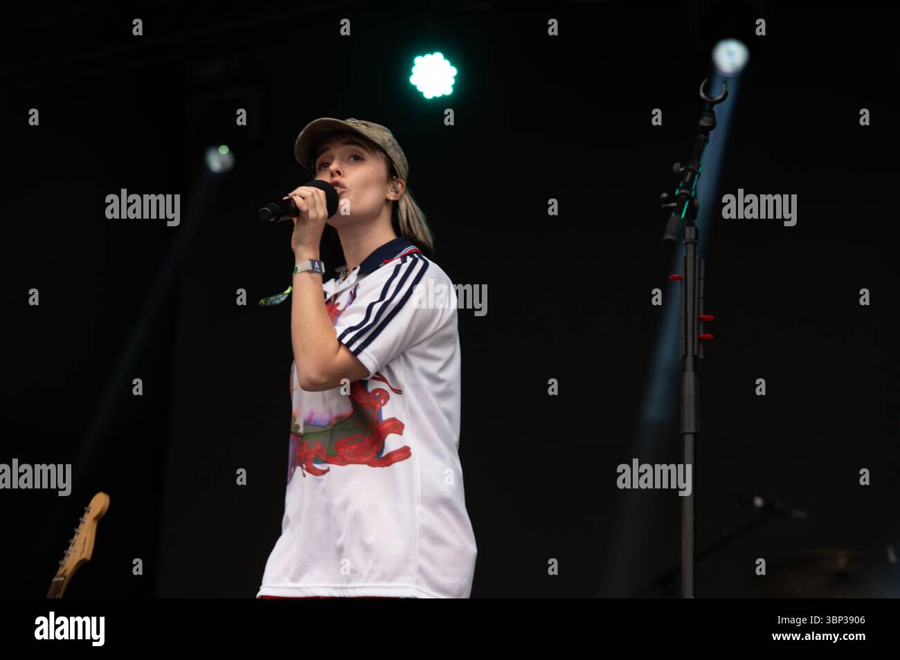 London, England. 5th July 2025. Up and coming female artist Sofy ...