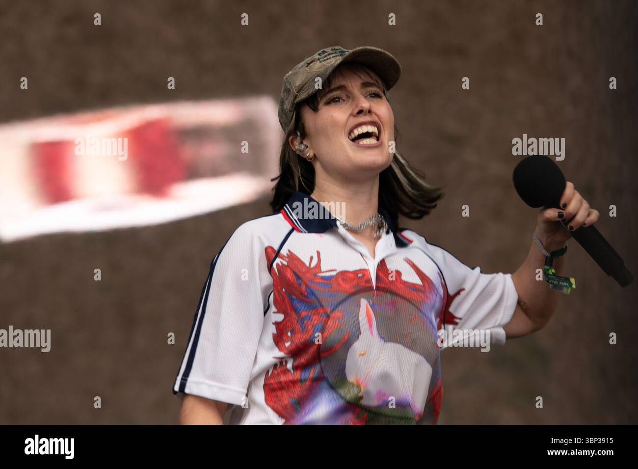 London, England. 5th July 2025. Up and coming female artist Sofy ...