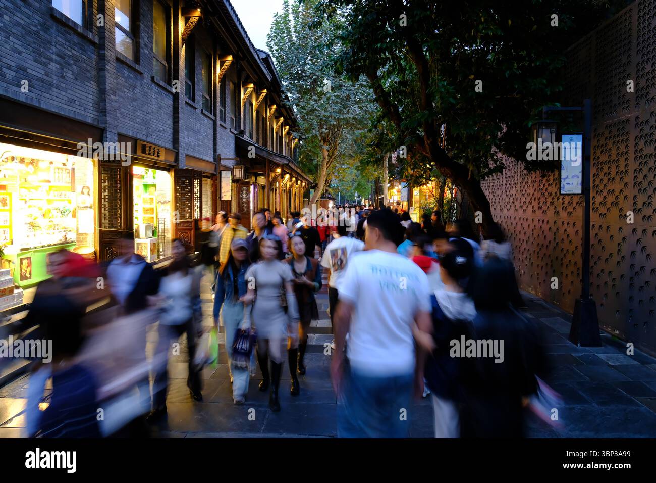 Wide and Narrow Alley Stock Photo - Alamy