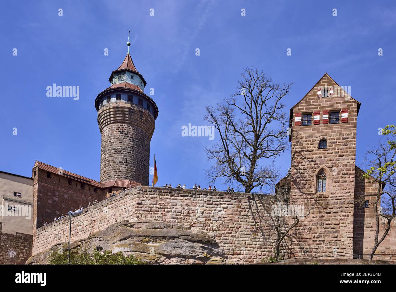 Imperial Castle, St. Walburgis Castle Chapel, Sinnwell Tower, castle ...